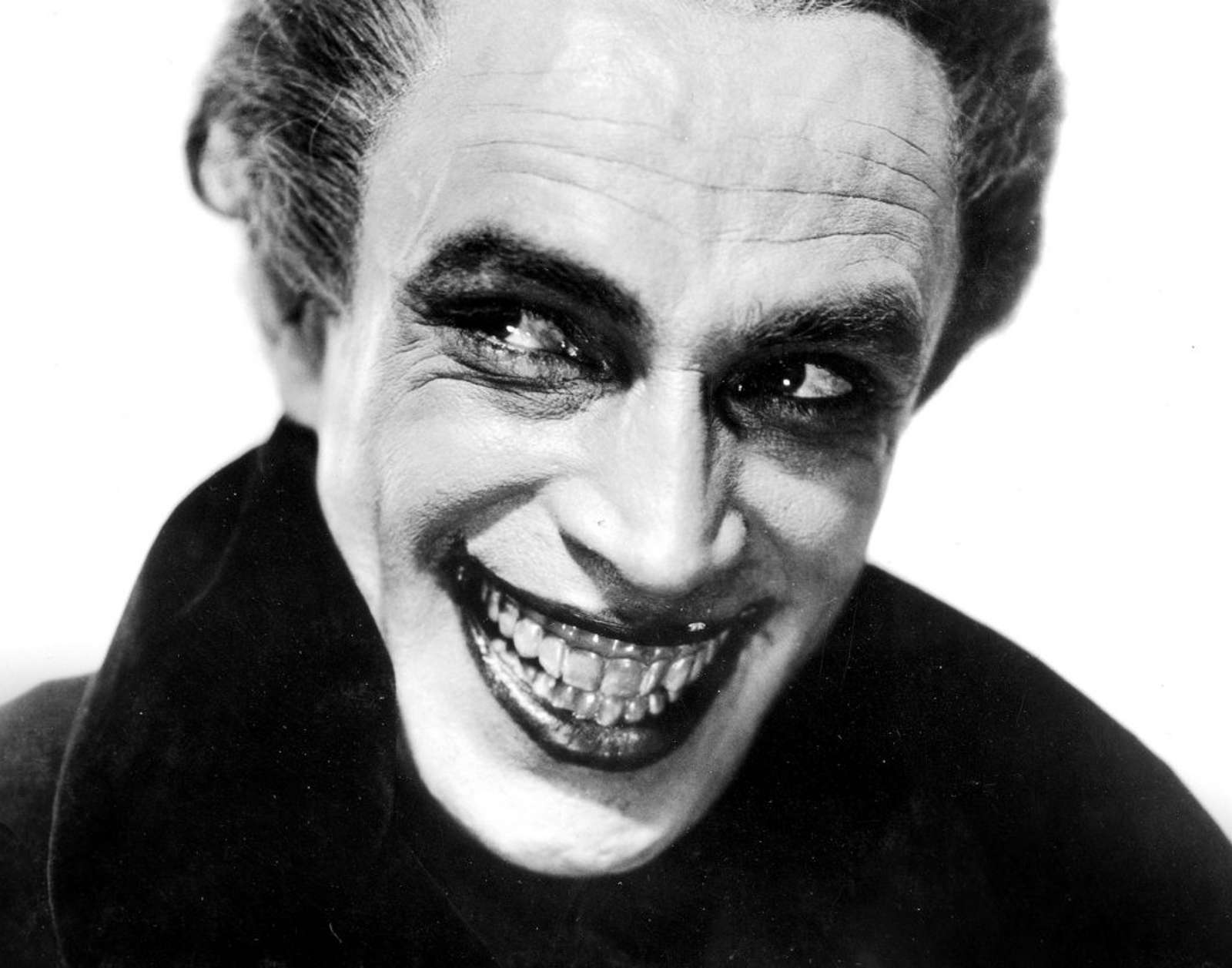 Light After Dark Film Festival: The Man Who Laughs + Live Score | Broadway
